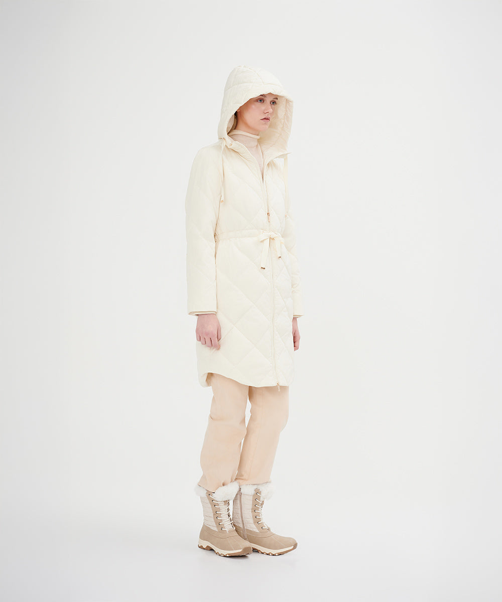 Elegant Diamond Quilted Down Jacket | Universal Traveller SG